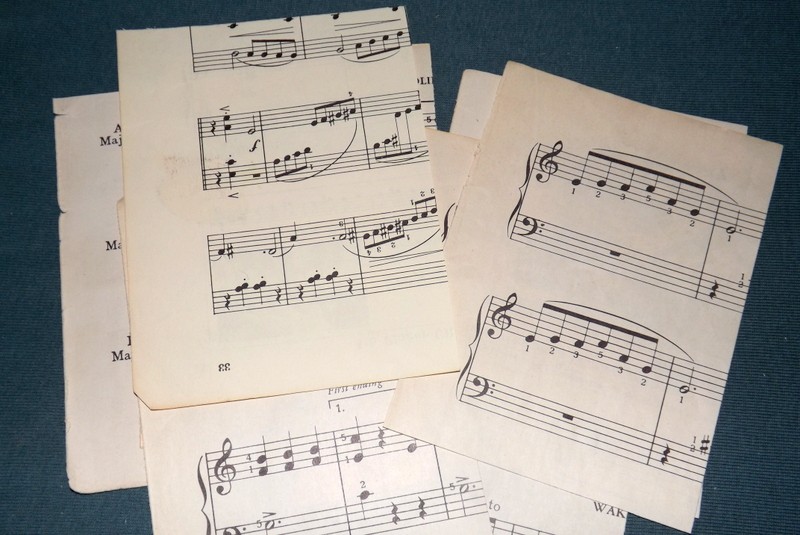 Decoupaged Sheet Music Suitcase | Jen Reviews